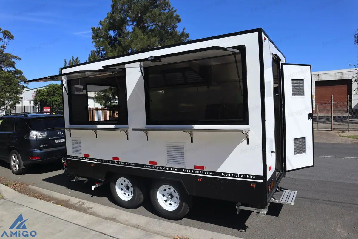 4m fryer/2B griddle/4B stove - Sydney Food Trailers