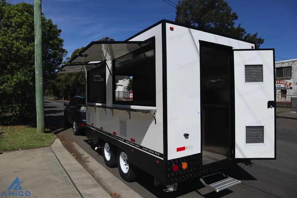 4m fryer/2B griddle/4B stove - Sydney Food Trailers