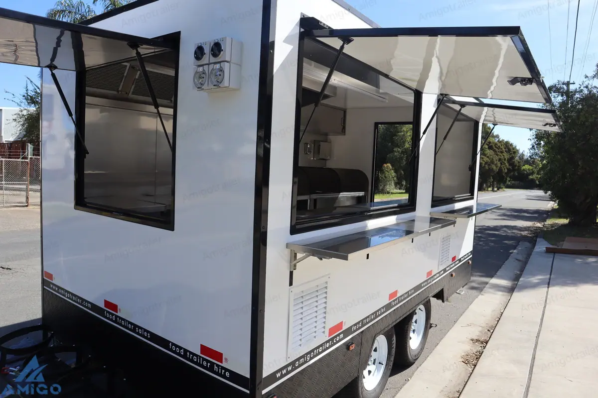 4m fryer/2B griddle/4B stove - Sydney Food Trailers