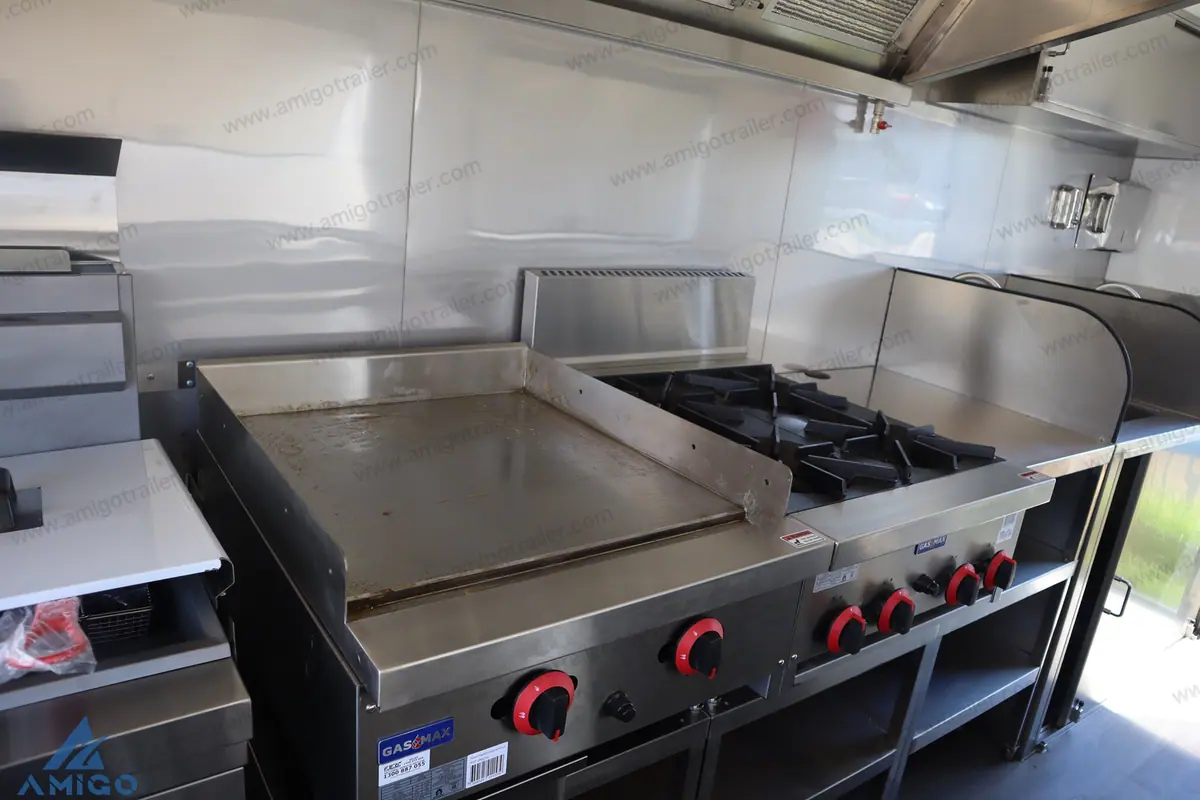 4m fryer/2B griddle/4B stove - Sydney Food Trailers