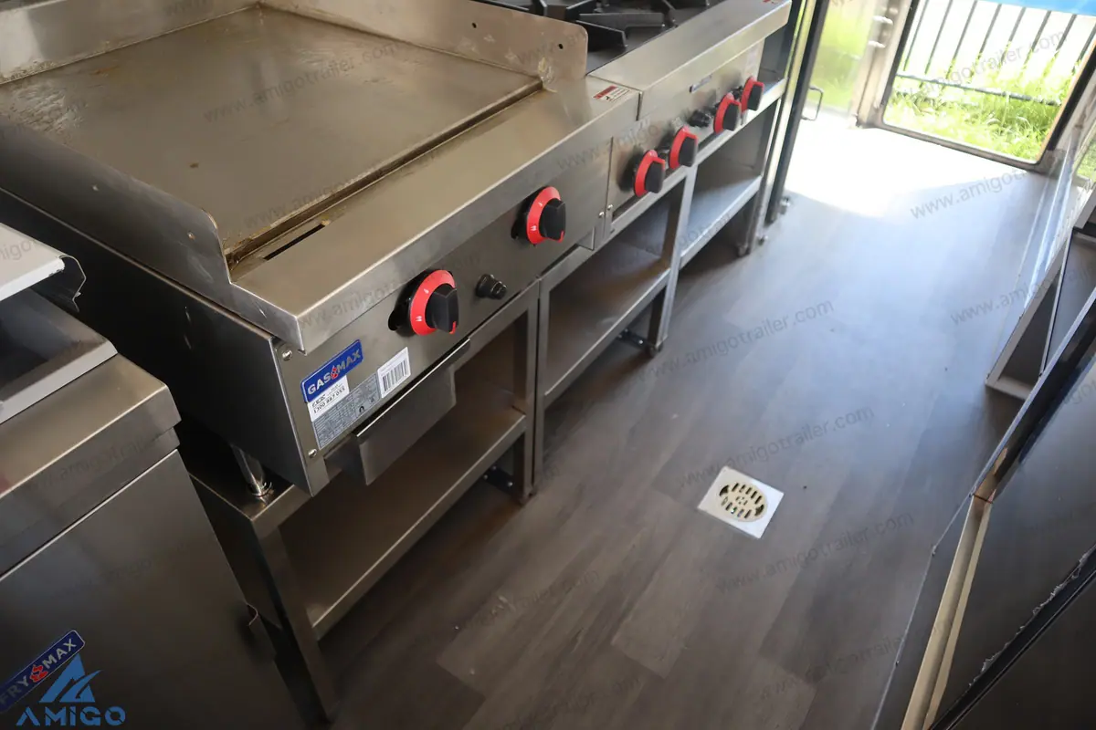 4m fryer/2B griddle/4B stove - Sydney Food Trailers